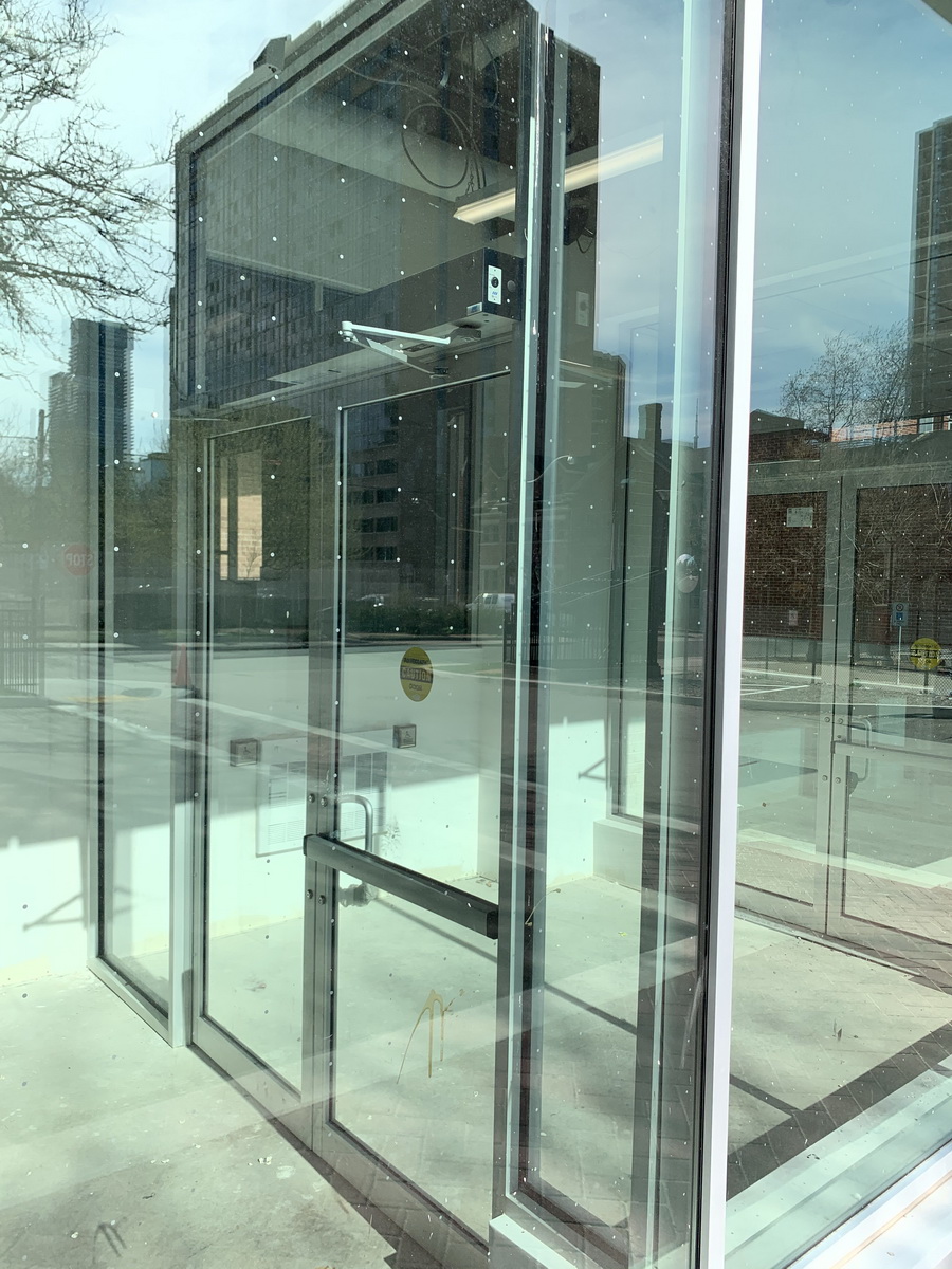 Commercial Doors – Alumicom